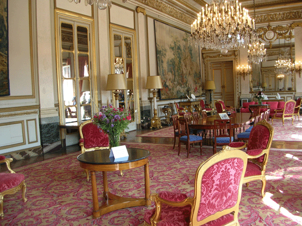 Palais Royal Paris : The Good Life France