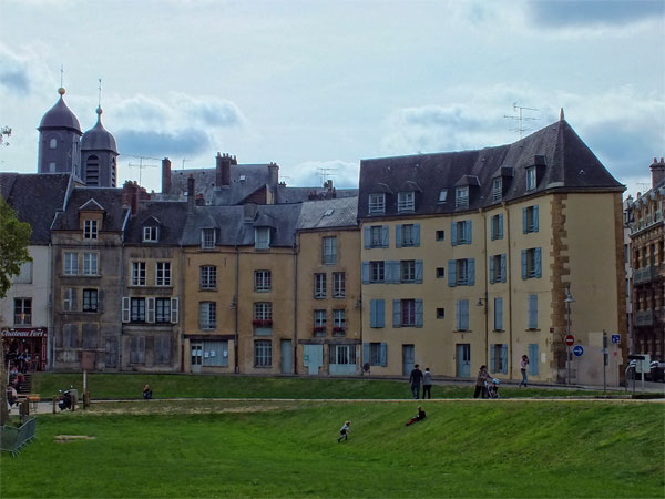 The Historic Town Of Sedan Ardennes France : The Good Life France